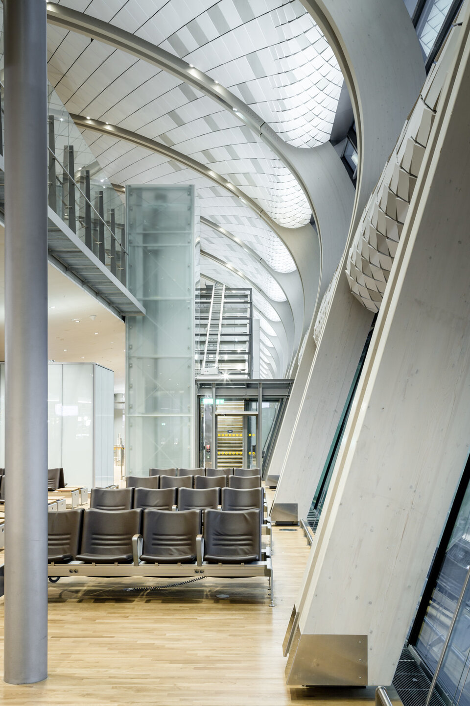 Innovative Innenausbau-Lösungen am Flughafen Oslo | Lindner Group