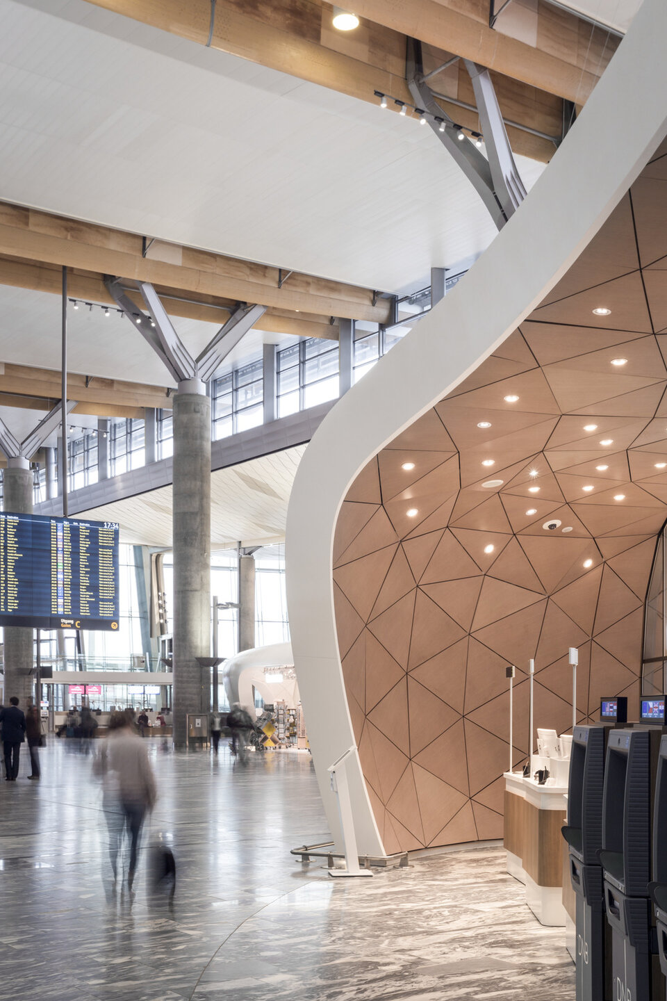 Innovative Innenausbau-Lösungen am Flughafen Oslo | Lindner Group